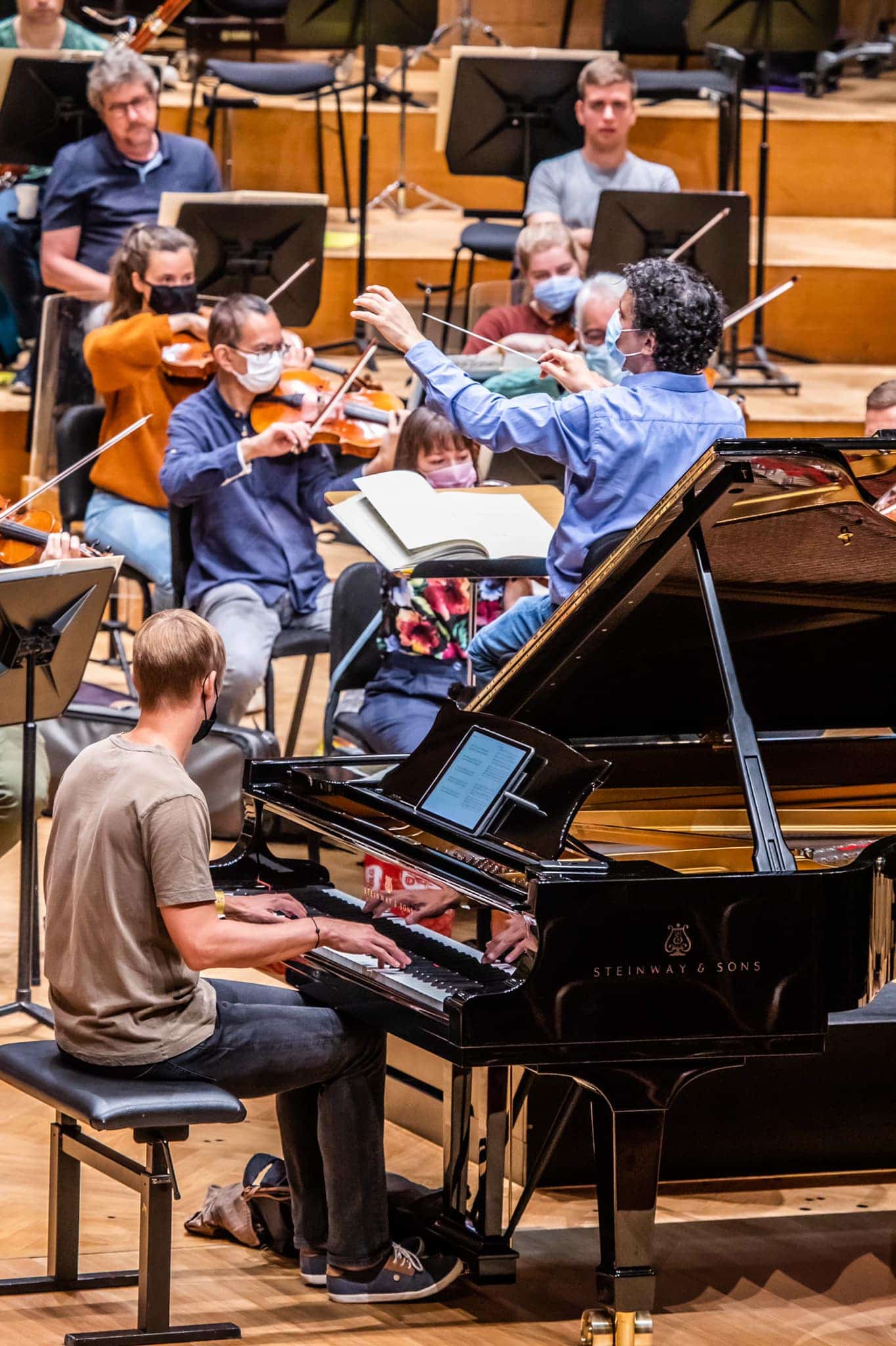 Alain Altinoglu et l’Orchestre symphonique de la Monnaie brillent dans ...